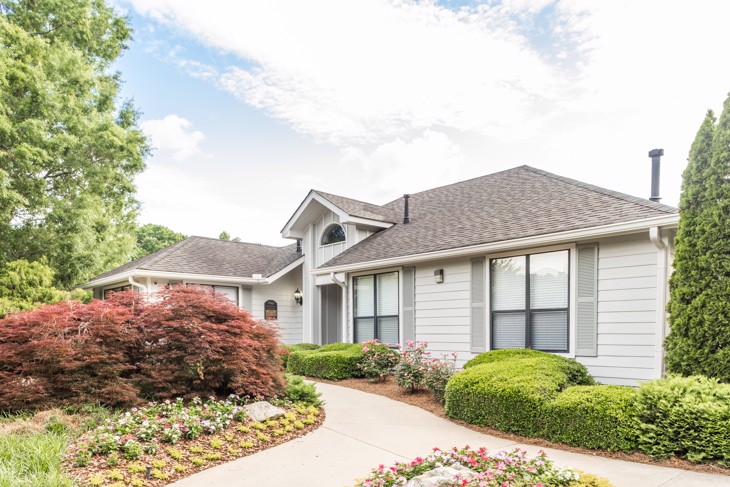 The Pointe at Canyon Ridge | Apartments in Sandy Springs, GA