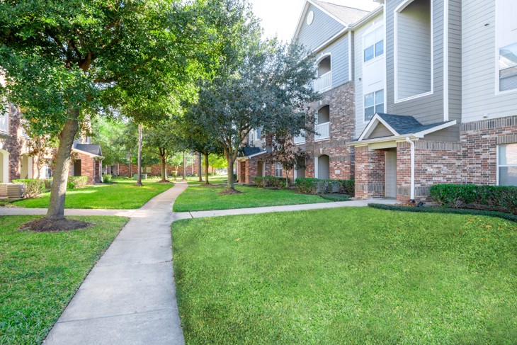 Carrington Place Apartments | Apartments in Northwest Houston