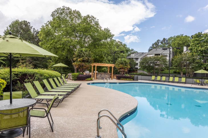 The Pointe at Canyon Ridge | Apartments in Sandy Springs, GA