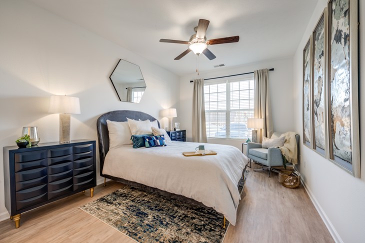 Bayview Club | Pet-Friendly Apartments in Castleton, Indianapolis, IN ...