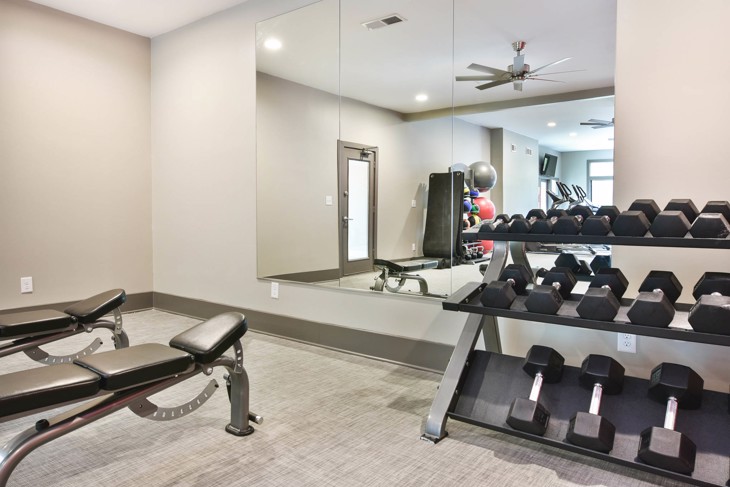 The Pointe at Canyon Ridge | Apartments in Sandy Springs, GA