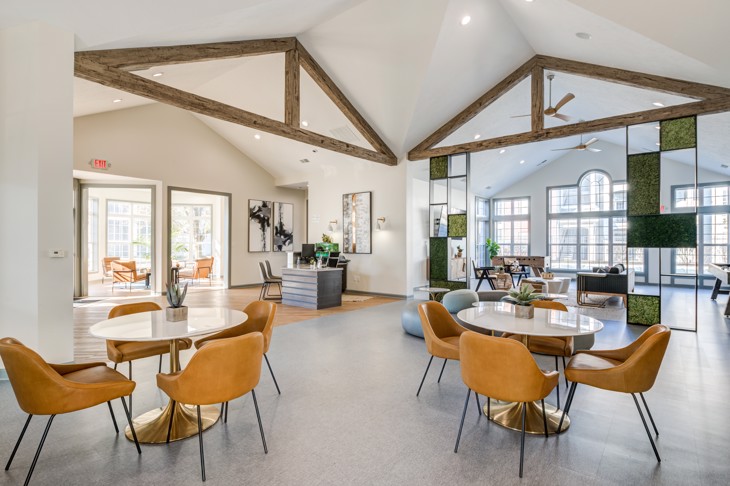 Bayview Club | Pet-Friendly Apartments in Castleton, Indianapolis, IN ...